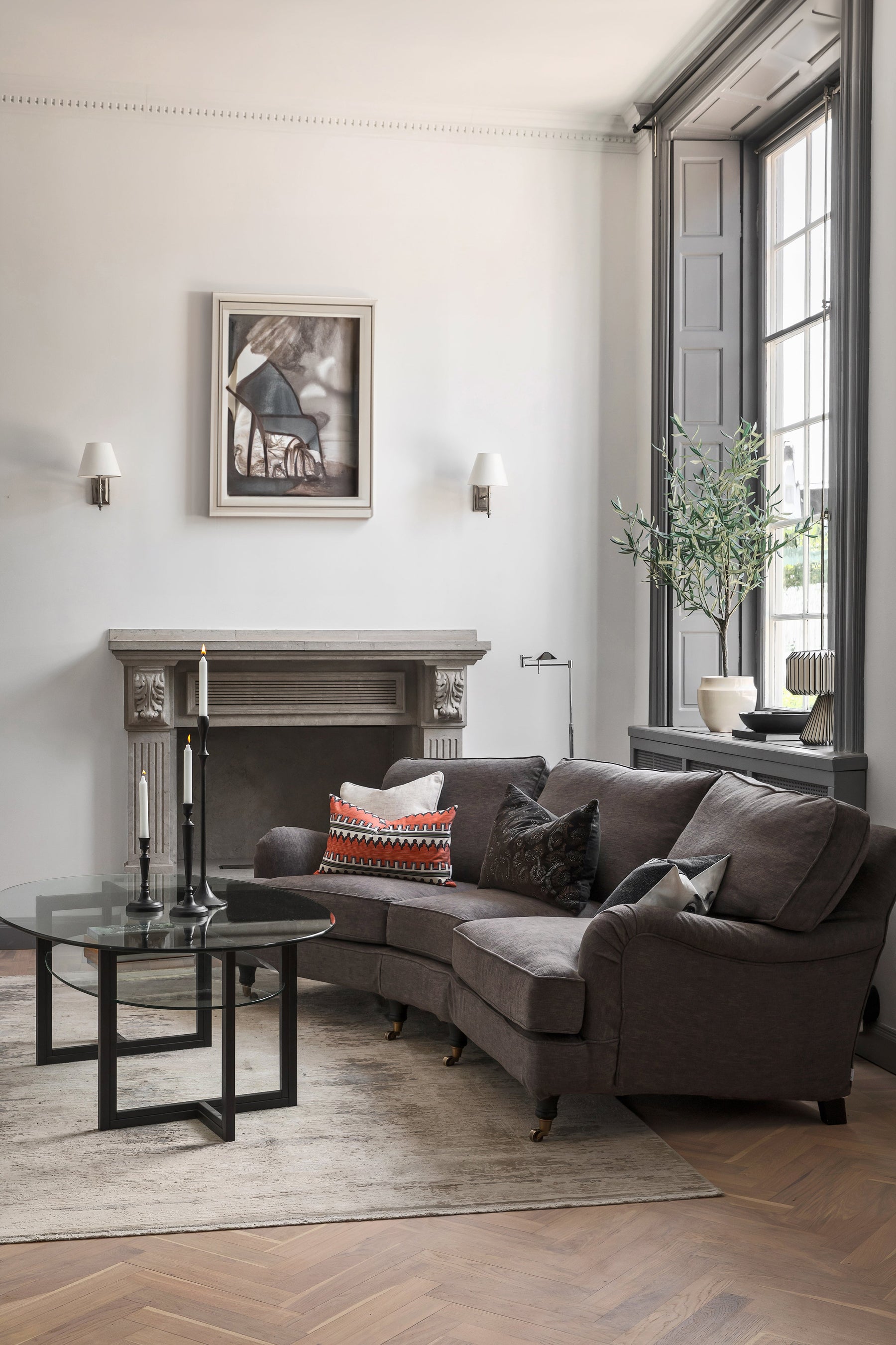 Howard Medium 3-Sits Soffa Svängd